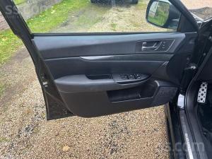 Melns Subaru Legacy 2011 Ludza, ar dzinēja tilpumu 2.00 L un nobraukumu 0 tūkst. km par 3300 €, foto 12 vietnē AUTOMOTO.COM.LV