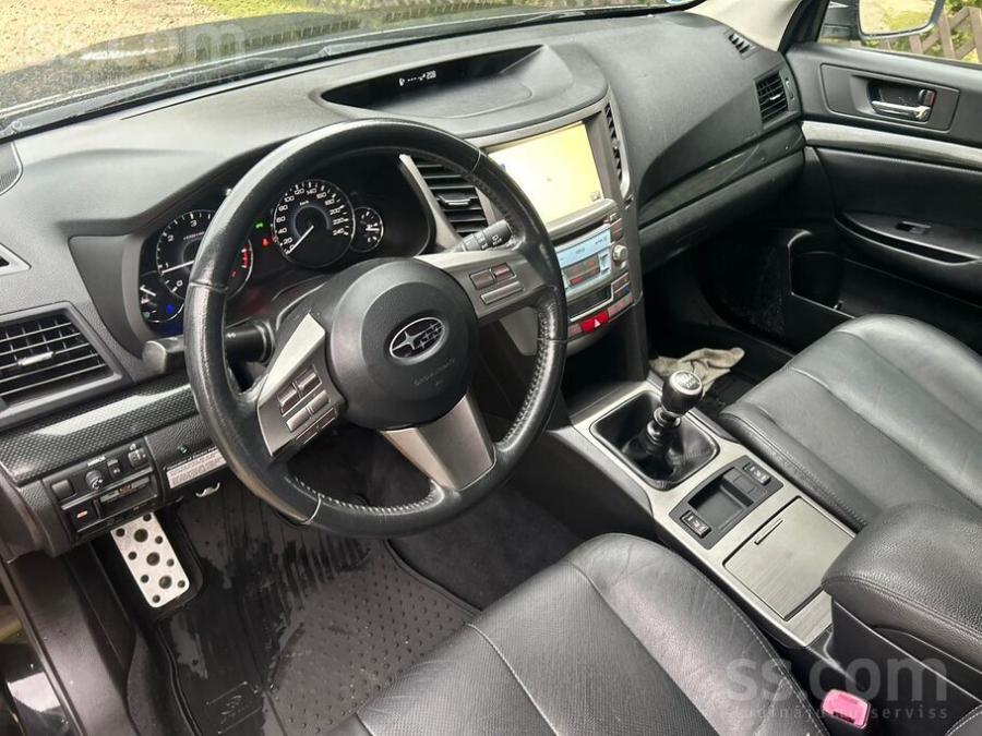 Melns Subaru Legacy 2011 Ludza, ar dzinēja tilpumu 2.00 L un nobraukumu 0 tūkst. km par 3300 €, foto 14 vietnē AUTOMOTO.COM.LV