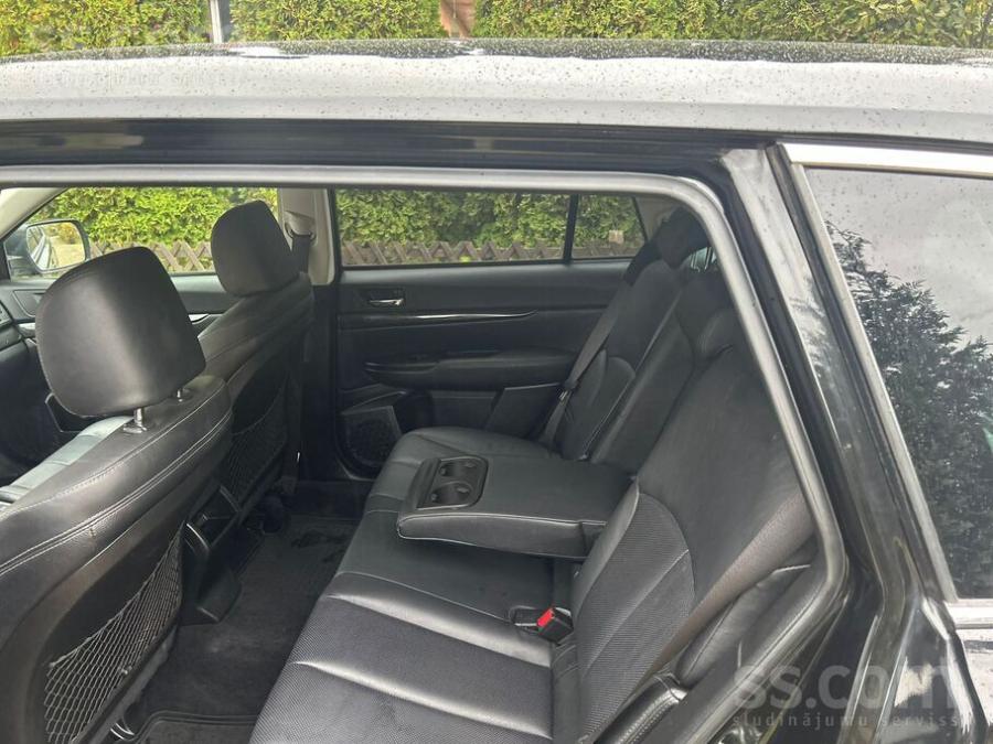Melns Subaru Legacy 2011 Ludza, ar dzinēja tilpumu 2.00 L un nobraukumu 0 tūkst. km par 3300 €, foto 16 vietnē AUTOMOTO.COM.LV