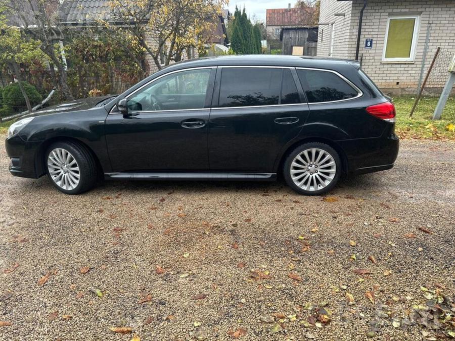 Melns Subaru Legacy 2011 Ludza, ar dzinēja tilpumu 2.00 L un nobraukumu 0 tūkst. km par 3300 €, foto 6 vietnē AUTOMOTO.COM.LV