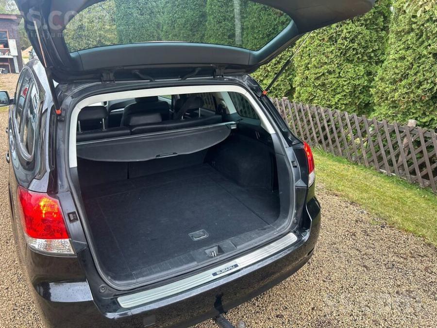 Black Subaru Legacy 2011 in Ludza, with an engine capacity of 2.00 L and mileage of 0 thousand km for 3300 €, photo 18 on AUTOMOTO.COM.LV