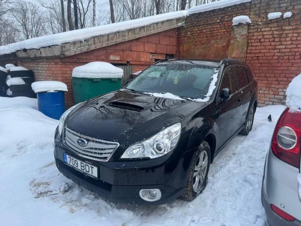 Subaru Legacy 2011 Narva vietnē Melns Subaru Legacy 2011 Narva, ar dzinēja tilpumu 2.00 L un nobraukumu 255 tūkst. km par 1400 €, foto 1 vietnē AUTOMOTO.COM.LV