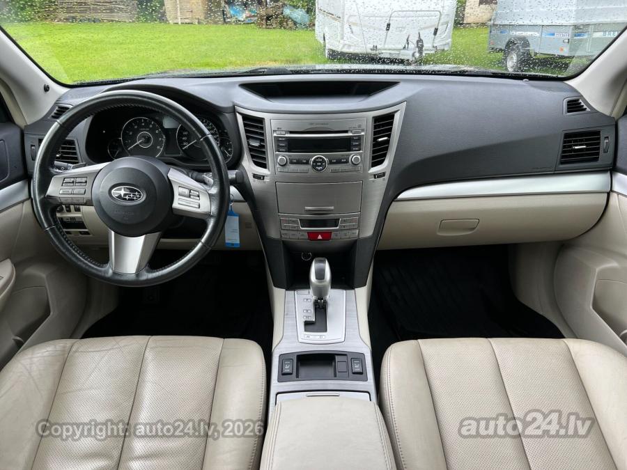 Black Subaru Legacy 2012 in Tallinn, with an engine capacity of 2.50 L and mileage of 178 thousand km for 4000 €, photo 6 on AUTOMOTO.COM.LV