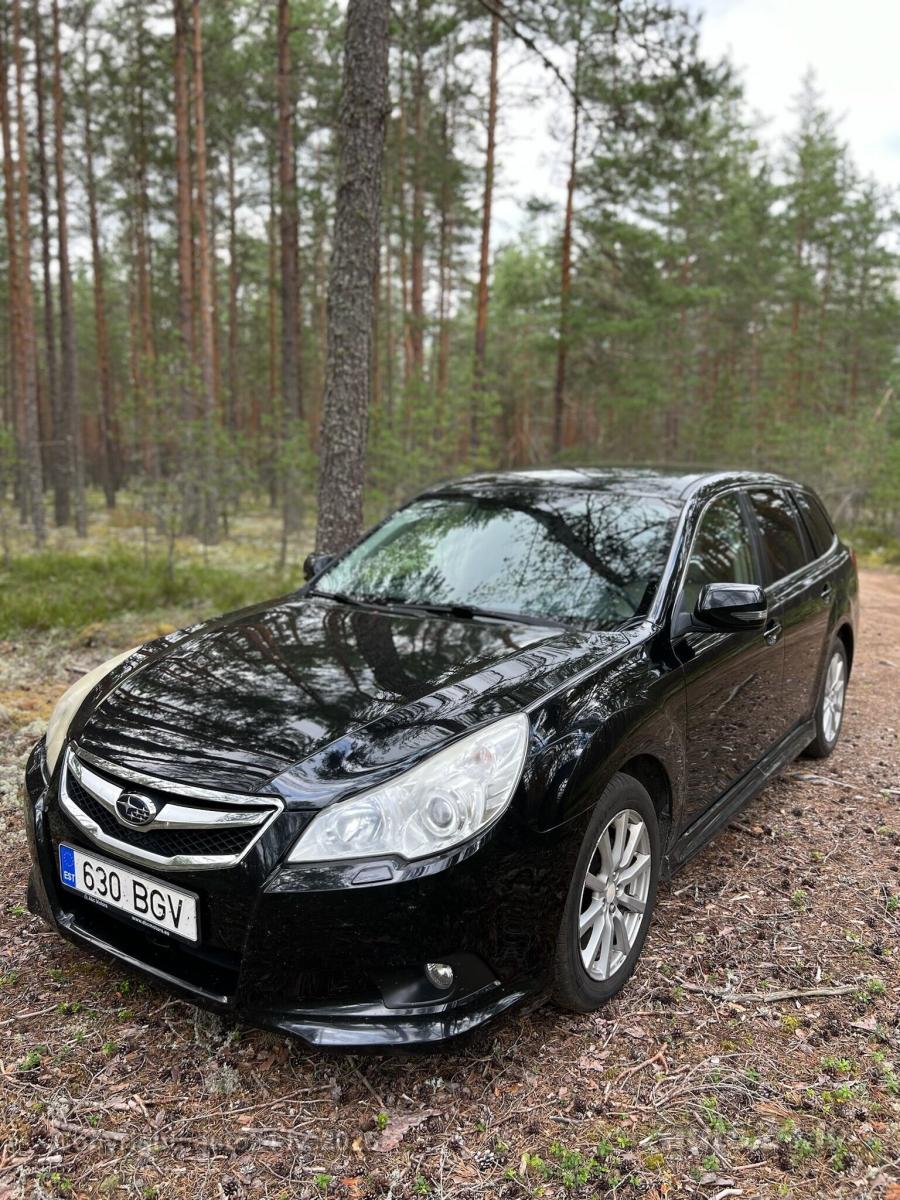 Black Subaru Legacy 2012 in Tallinn, with an engine capacity of 2.50 L and mileage of 178 thousand km for 4000 €, photo 8 on AUTOMOTO.COM.LV