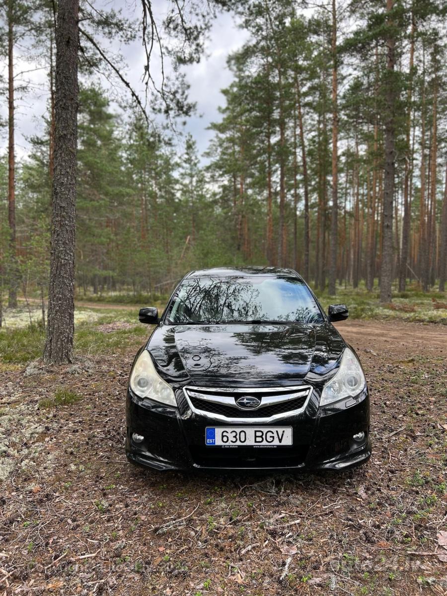 Black Subaru Legacy 2012 in Tallinn, with an engine capacity of 2.50 L and mileage of 178 thousand km for 4000 €, photo 9 on AUTOMOTO.COM.LV