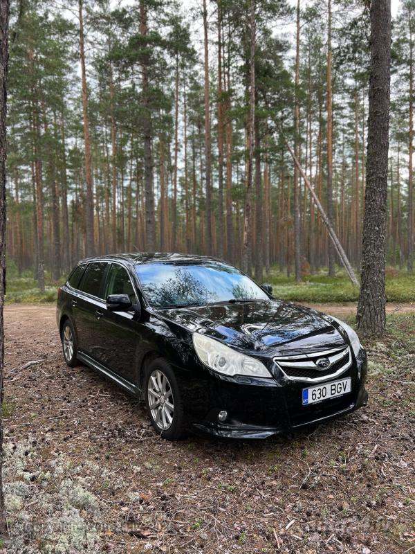 Black Subaru Legacy 2012 in Tallinn, with an engine capacity of 2.50 L and mileage of 178 thousand km for 4000 €, photo 9 on AUTOMOTO.COM.LV