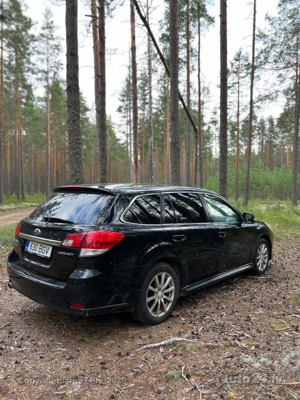Black Subaru Legacy 2012 in Tallinn, with an engine capacity of 2.50 L and mileage of 178 thousand km for 4000 €, photo 10 on AUTOMOTO.COM.LV