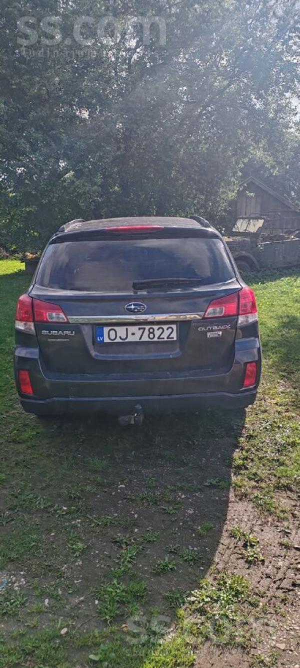 Субару Легаси 2012 в Лиепая на AUTOMOTO.COM.LV Черный Субару Легаси 2012 в Лиепая, объемом двигателя 2.00 л и пробегом 254 тыс. км за 3200 €, фото 4 на AUTOMOTO.COM.LV