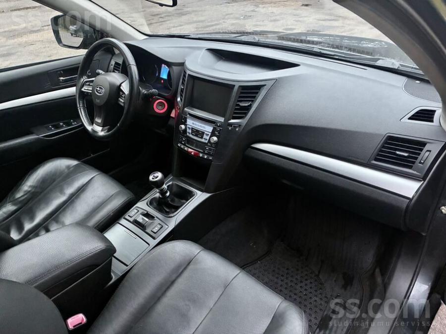 Melns Subaru Legacy 2013 Rīga, ar dzinēja tilpumu 2.00 L un nobraukumu 289 tūkst. km par 4900 €, foto 16 vietnē AUTOMOTO.COM.LV