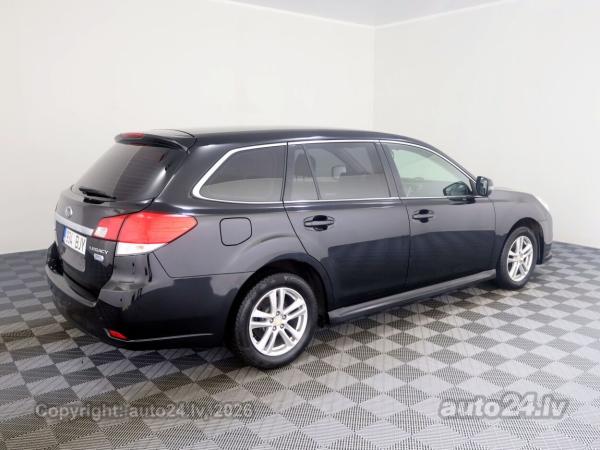 Melns Subaru Legacy 2013 Tallina, ar dzinēja tilpumu 2.00 L un nobraukumu 244 tūkst. km par 2499 €, foto 3 vietnē AUTOMOTO.COM.LV