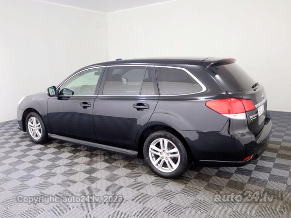 Melns Subaru Legacy 2013 Tallina, ar dzinēja tilpumu 2.00 L un nobraukumu 244 tūkst. km par 2499 €, foto 4 vietnē AUTOMOTO.COM.LV