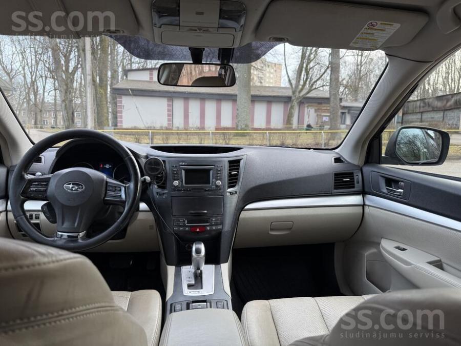 Черный Субару Легаси 2013 в Рига, объемом двигателя 2.00 л и пробегом 352 тыс. км за 2700 €, фото 6 на AUTOMOTO.COM.LV
