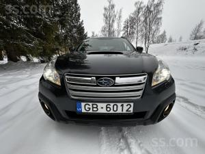 Melns Subaru Legacy 2014 Daugavpils, ar dzinēja tilpumu 2.00 L un nobraukumu 329 tūkst. km par 5000 €, foto 5 vietnē AUTOMOTO.COM.LV