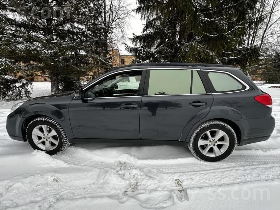Melns Subaru Legacy 2014 Daugavpils, ar dzinēja tilpumu 2.00 L un nobraukumu 329 tūkst. km par 5000 €, foto 12 vietnē AUTOMOTO.COM.LV