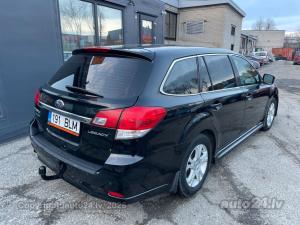 Black Subaru Legacy 2014 in Tallinn, with an engine capacity of 2.50 L and mileage of 275 thousand km for 4290 €, photo 4 on AUTOMOTO.COM.LV