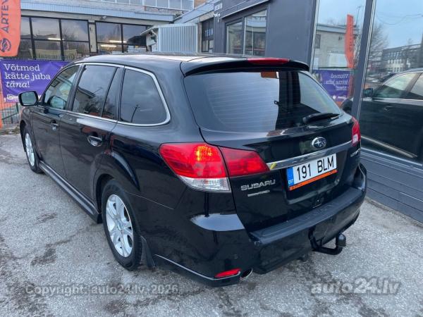 Melns Subaru Legacy 2014 Tallina, ar dzinēja tilpumu 2.50 L un nobraukumu 275 tūkst. km par 4290 €, foto 4 vietnē AUTOMOTO.COM.LV