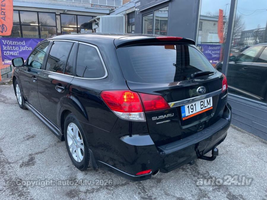 Black Subaru Legacy 2014 in Tallinn, with an engine capacity of 2.50 L and mileage of 275 thousand km for 4290 €, photo 5 on AUTOMOTO.COM.LV