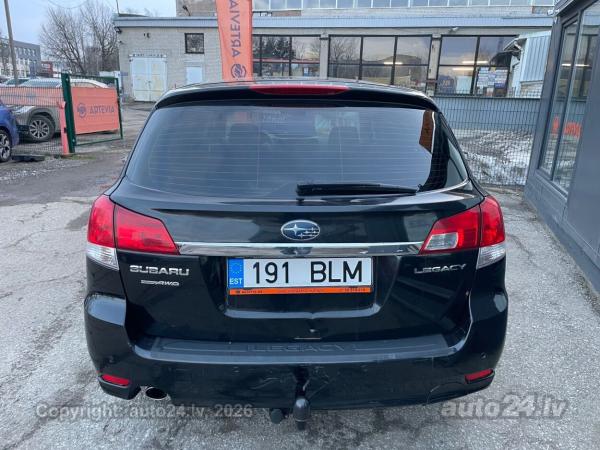 Melns Subaru Legacy 2014 Tallina, ar dzinēja tilpumu 2.50 L un nobraukumu 275 tūkst. km par 4290 €, foto 5 vietnē AUTOMOTO.COM.LV
