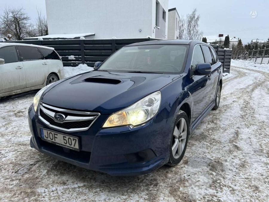 Blue Subaru Legacy 2010 in Vilnius, with an engine capacity of 2.00 L and mileage of 355 thousand km for 1400 €, photo 3 on AUTOMOTO.COM.LV