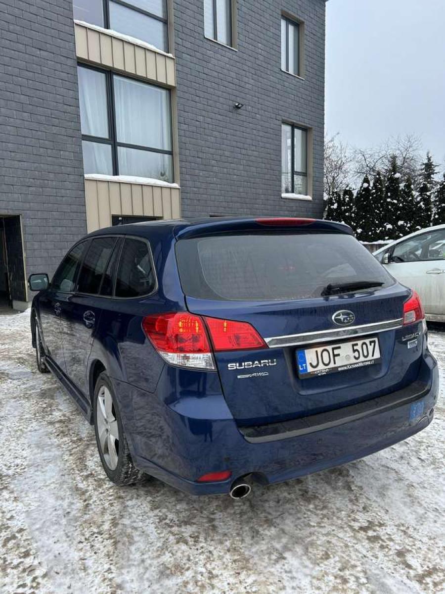 Blue Subaru Legacy 2010 in Vilnius, with an engine capacity of 2.00 L and mileage of 355 thousand km for 1400 €, photo 6 on AUTOMOTO.COM.LV