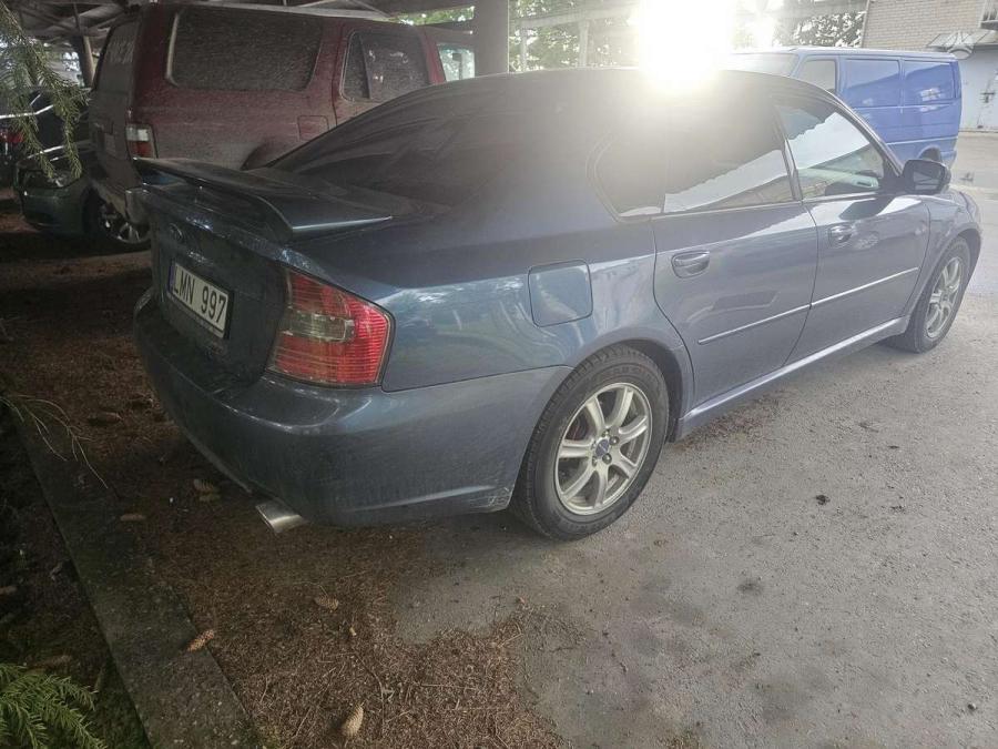 Zils Subaru Legacy 2004 Biržai, ar dzinēja tilpumu 2.50 L un nobraukumu 304 tūkst. km par 2000 €, foto 3 vietnē AUTOMOTO.COM.LV