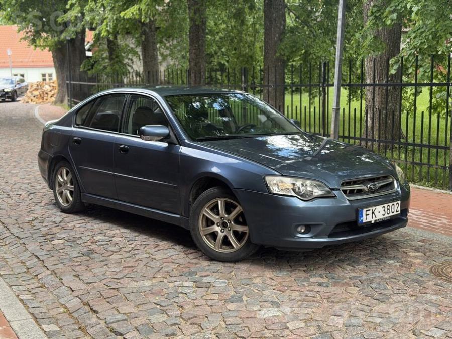 Zils Subaru Legacy 2005 Cēsis, ar dzinēja tilpumu 2.00 L un nobraukumu 387 tūkst. km par 1290 €, foto 3 vietnē AUTOMOTO.COM.LV