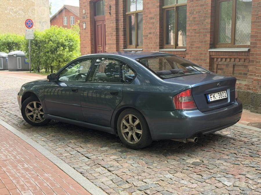 Zils Subaru Legacy 2005 Cēsis, ar dzinēja tilpumu 2.00 L un nobraukumu 387 tūkst. km par 1290 €, foto 9 vietnē AUTOMOTO.COM.LV