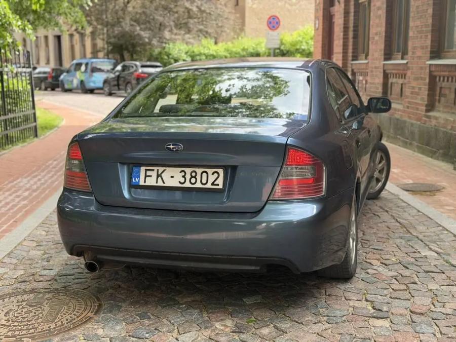 Blue Subaru Legacy 2005 in Cesis, with an engine capacity of 2.00 L and mileage of 387 thousand km for 1290 €, photo 6 on AUTOMOTO.COM.LV
