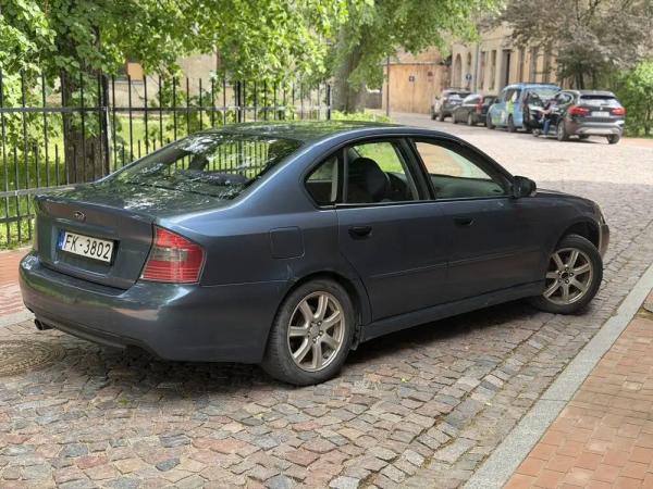 Zils Subaru Legacy 2005 Cēsis, ar dzinēja tilpumu 2.00 L un nobraukumu 387 tūkst. km par 1290 €, foto 6 vietnē AUTOMOTO.COM.LV