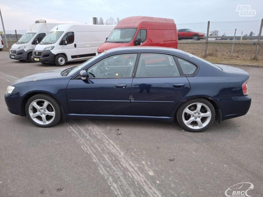 Blue Subaru Legacy 2006 in Avizieniai, with an engine capacity of 2.00 L and mileage of 203 thousand km for 1600 €, photo 6 on AUTOMOTO.COM.LV
