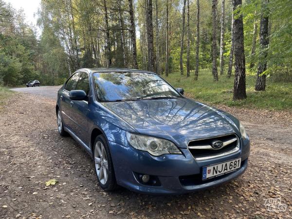 Blue Subaru Legacy 2007 in Vilnius, with an engine capacity of 2.00 L and mileage of 128 thousand km for 2700 €, photo 2 on AUTOMOTO.COM.LV