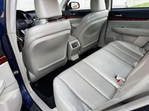 Blue Subaru Legacy 2010 in Vilnius, with an engine capacity of 3.63 L and mileage of 265 thousand km for 4200 €, photo 14 on AUTOMOTO.COM.LV