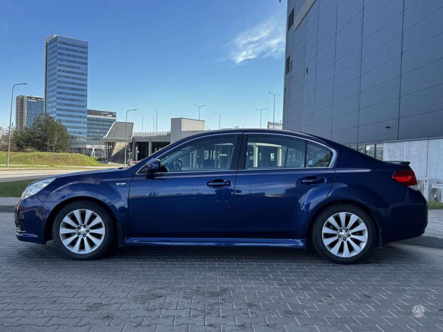 Zils Subaru Legacy 2010 Viļņa, ar dzinēja tilpumu 3.63 L un nobraukumu 265 tūkst. km par 3400 €, foto 5 vietnē AUTOMOTO.COM.LV
