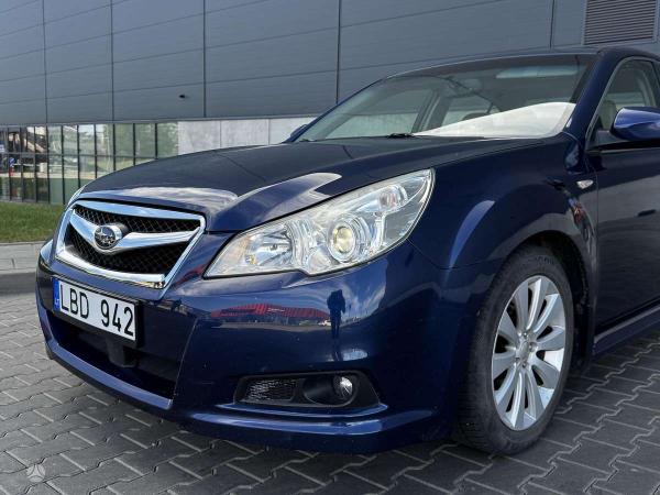 Blue Subaru Legacy 2010 in Vilnius, with an engine capacity of 3.63 L and mileage of 265 thousand km for 3400 €, photo 6 on AUTOMOTO.COM.LV
