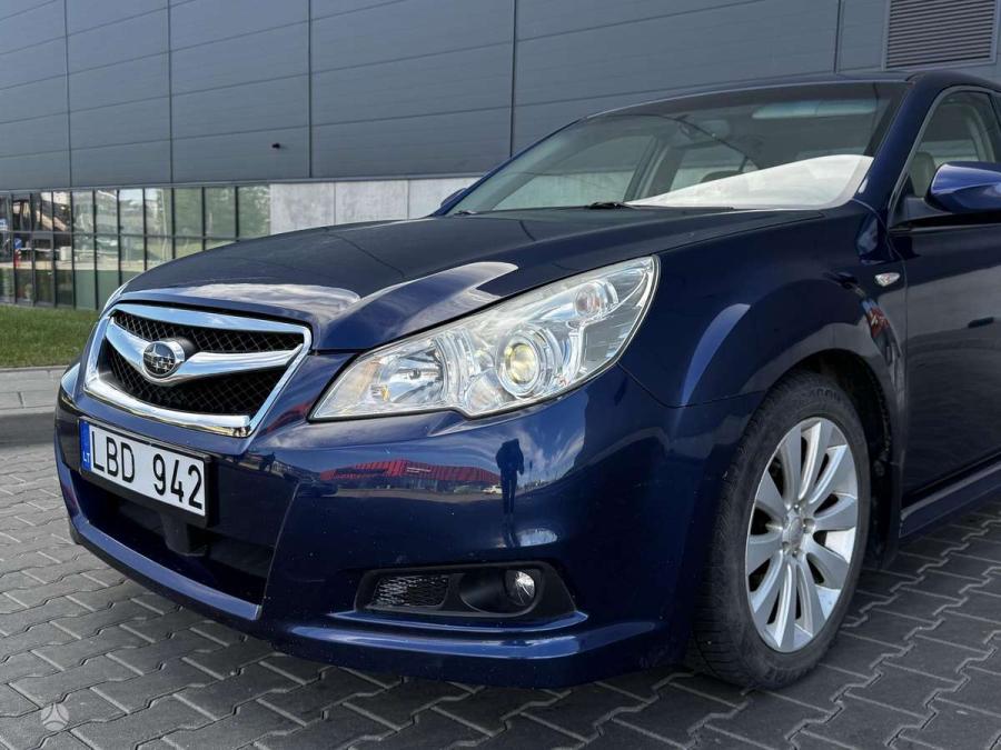 Zils Subaru Legacy 2010 Viļņa, ar dzinēja tilpumu 3.63 L un nobraukumu 265 tūkst. km par 3400 €, foto 7 vietnē AUTOMOTO.COM.LV