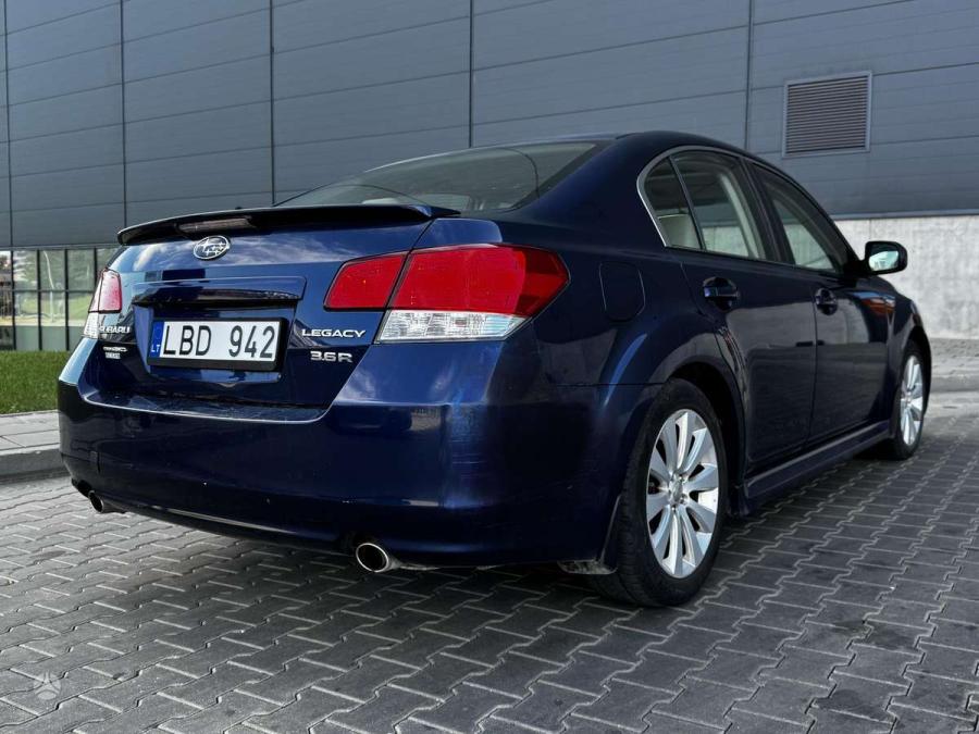 Zils Subaru Legacy 2010 Viļņa, ar dzinēja tilpumu 3.63 L un nobraukumu 265 tūkst. km par 3400 €, foto 10 vietnē AUTOMOTO.COM.LV