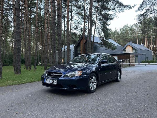 Blue Subaru Legacy 2010 in Vilnius, with an engine capacity of 2.46 L and mileage of 138 thousand km for 1200 €, photo 1 on AUTOMOTO.COM.LV