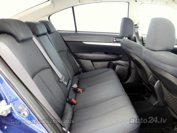 Zils Subaru Legacy 2011 Tallina, ar dzinēja tilpumu 2.00 L un nobraukumu 292 tūkst. km par 2599 €, foto 7 vietnē AUTOMOTO.COM.LV