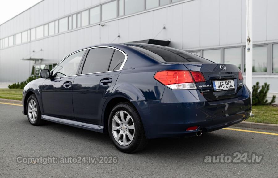 Blue Subaru Legacy 2011 in Tallinn, with an engine capacity of 2.00 L and mileage of 292 thousand km for 3499 €, photo 6 on AUTOMOTO.COM.LV