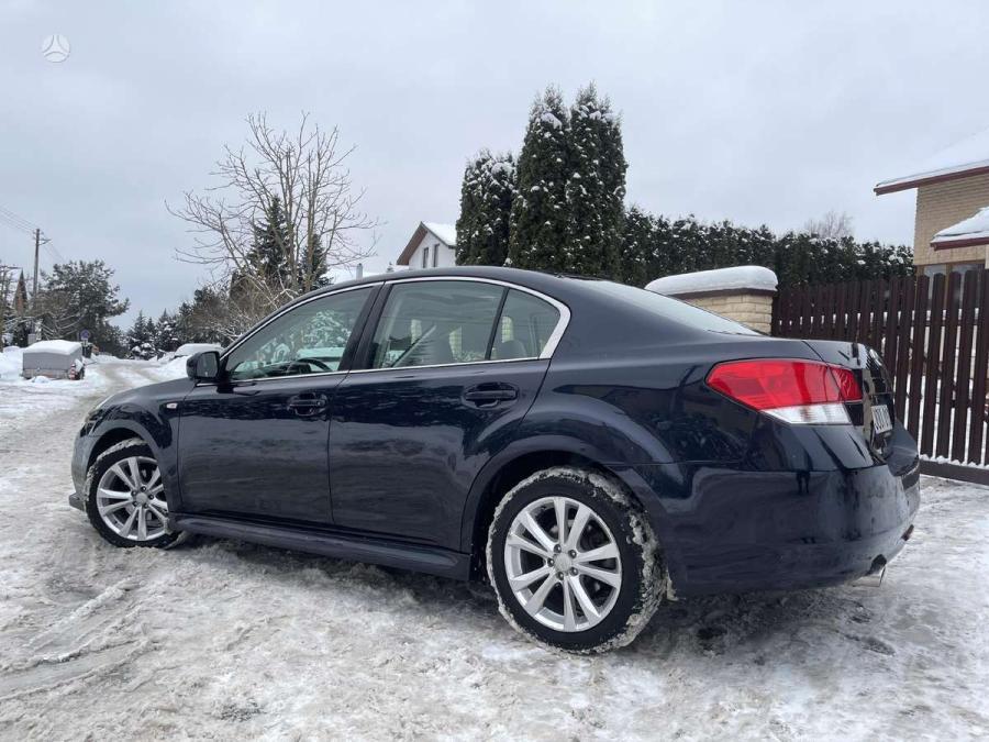 Zils Subaru Legacy 2012 Viļņa, ar dzinēja tilpumu 2.46 L un nobraukumu 170 tūkst. km par 3950 €, foto 6 vietnē AUTOMOTO.COM.LV