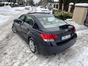 Zils Subaru Legacy 2012 Viļņa, ar dzinēja tilpumu 2.46 L un nobraukumu 170 tūkst. km par 3950 €, foto 7 vietnē AUTOMOTO.COM.LV