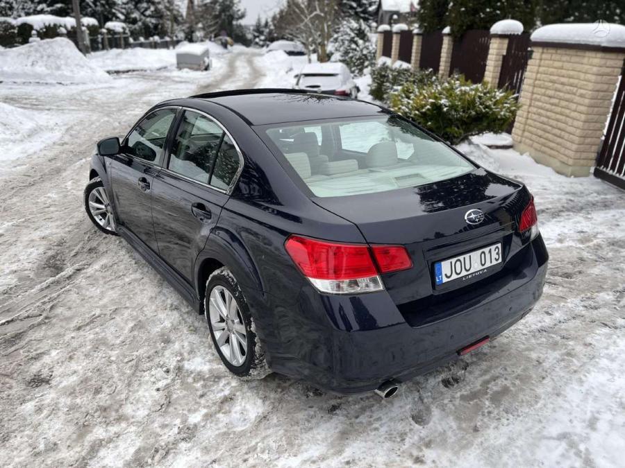 Zils Subaru Legacy 2012 Viļņa, ar dzinēja tilpumu 2.46 L un nobraukumu 170 tūkst. km par 3950 €, foto 7 vietnē AUTOMOTO.COM.LV