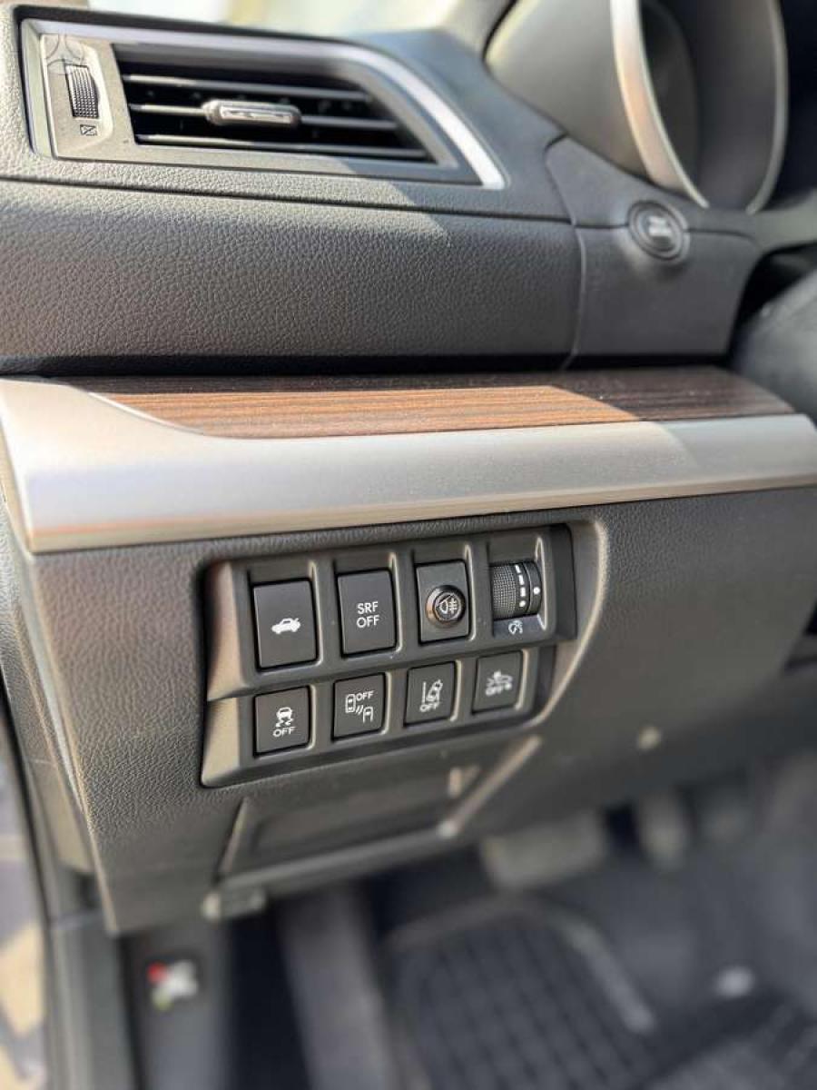 Zils Subaru Legacy 2015 Klaipėda, ar dzinēja tilpumu 3.63 L un nobraukumu 178 tūkst. km par 10200 €, foto 24 vietnē AUTOMOTO.COM.LV