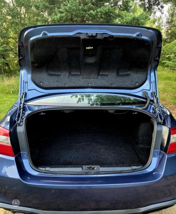 Blue Subaru Legacy 2019 in Vilnius, with an engine capacity of 2.50 L and mileage of 117 thousand km for 15200 €, photo 7 on AUTOMOTO.COM.LV