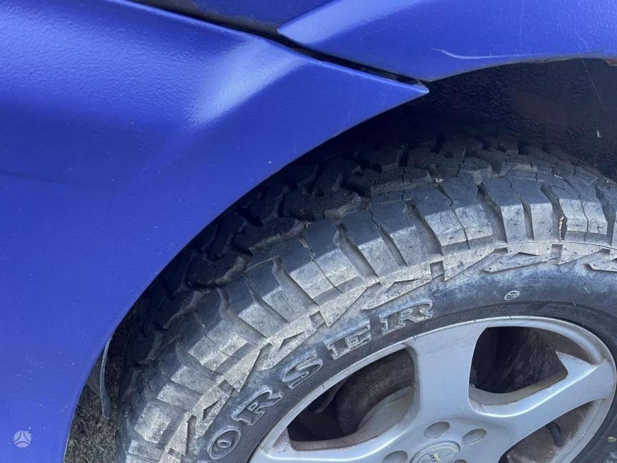 Zils Subaru Legacy 2000 Kauņa, ar dzinēja tilpumu 2.50 L un nobraukumu 350 tūkst. km par 1000 €, foto 6 vietnē AUTOMOTO.COM.LV