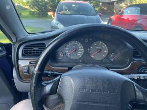Zils Subaru Legacy 2000 Kauņa, ar dzinēja tilpumu 2.50 L un nobraukumu 350 tūkst. km par 1000 €, foto 16 vietnē AUTOMOTO.COM.LV