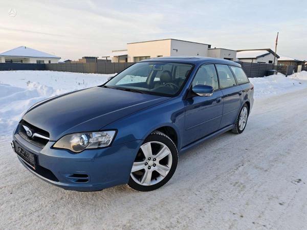 Blue Subaru Legacy 2004 in Vilnius, with an engine capacity of 2.50 L and mileage of 242 thousand km for 3950 €, photo 1 on AUTOMOTO.COM.LV