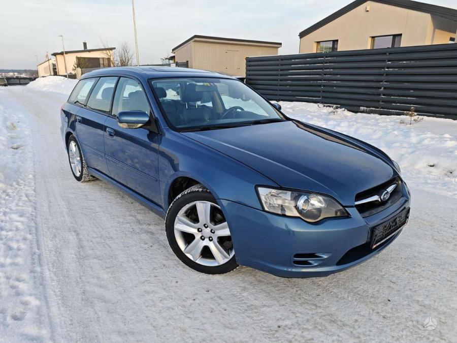 Blue Subaru Legacy 2004 in Vilnius, with an engine capacity of 2.50 L and mileage of 242 thousand km for 3950 €, photo 3 on AUTOMOTO.COM.LV