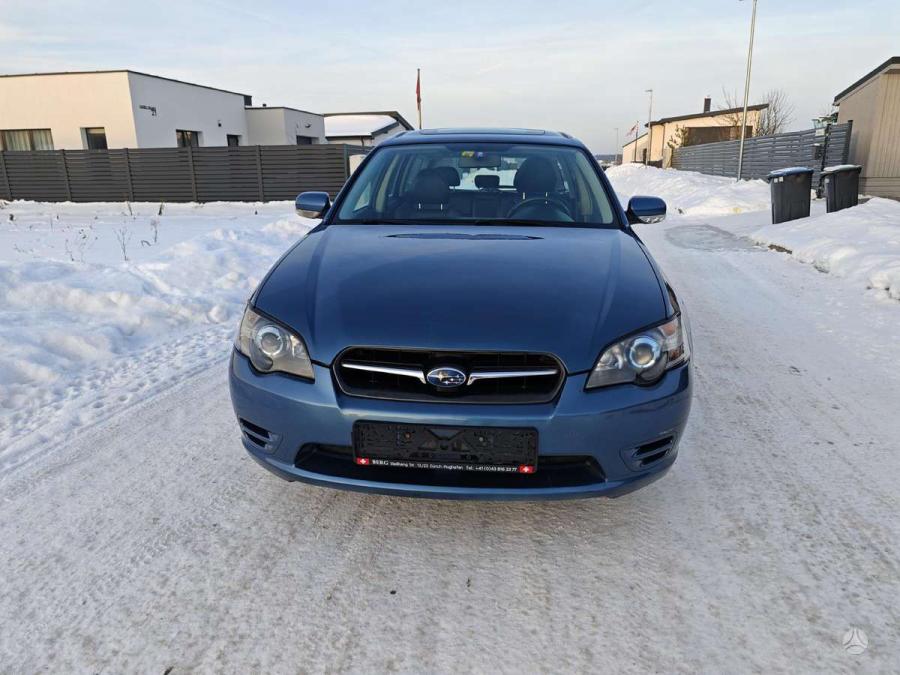 Blue Subaru Legacy 2004 in Vilnius, with an engine capacity of 2.50 L and mileage of 242 thousand km for 3950 €, photo 5 on AUTOMOTO.COM.LV