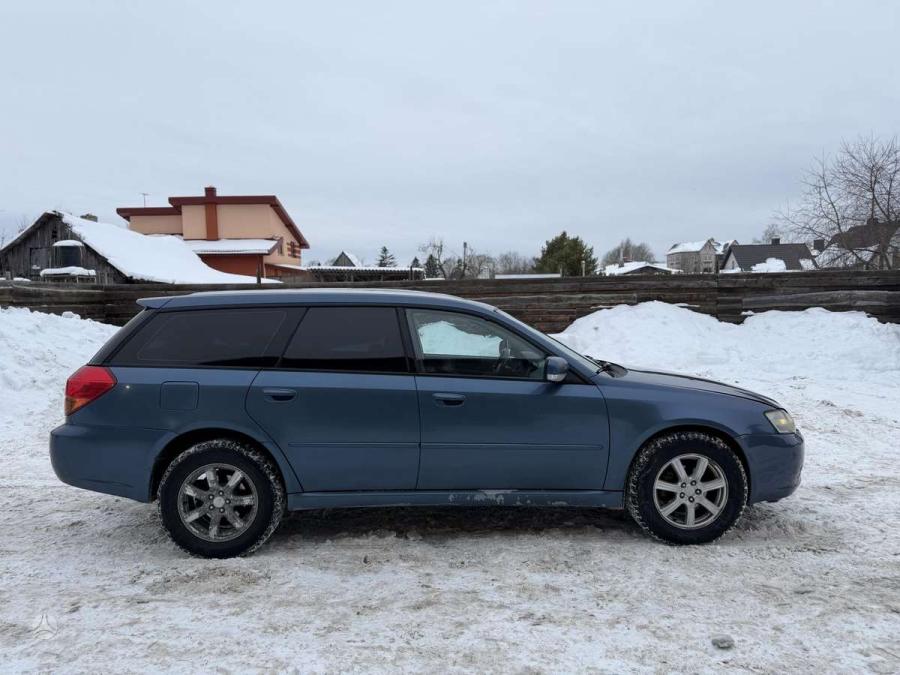 Синий Субару Легаси 2004 в Мажейкяй, объемом двигателя 2.50 л и пробегом 374 тыс. км за 1600 €, фото 4 на AUTOMOTO.COM.LV